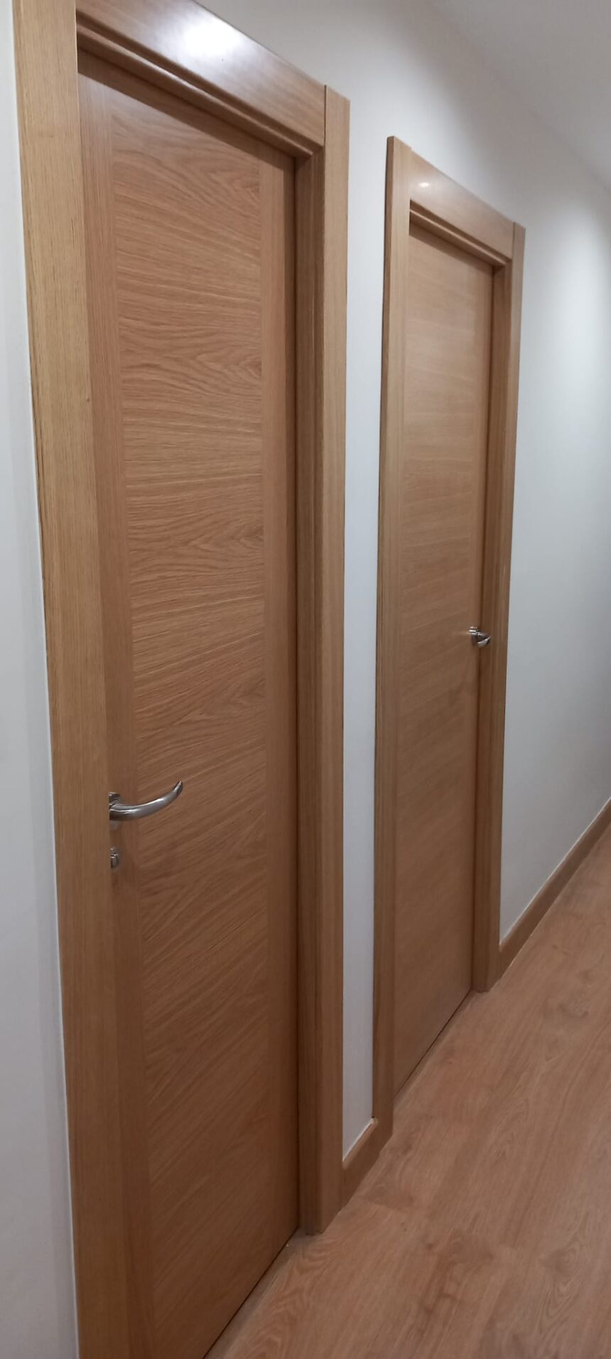 Puertas de Madera en Roble Mod. L-120 instaladas en Valladolid ...